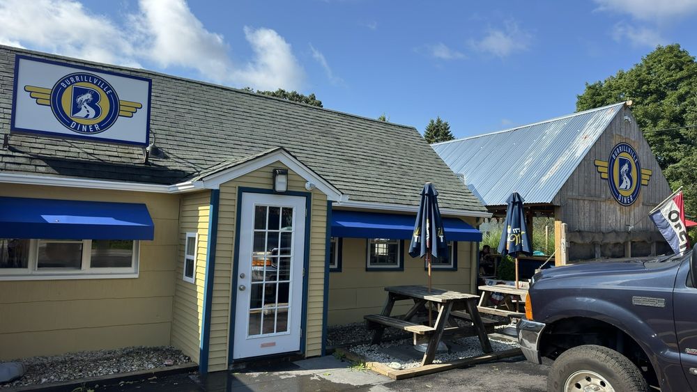 BURRILLVILLE DINER - Updated September 2025 - 16 Photos & 10 Reviews ...