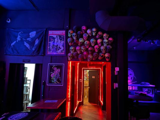 THE CRYPT - Updated October 2025 - 101 Photos & 51 Reviews - 1618 E ...