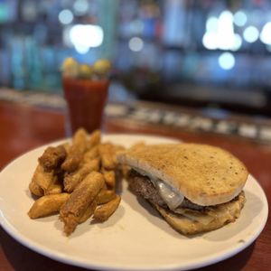 TOUCANS ALE HOUSE - Updated August 2025 - 126 Photos & 273 Reviews ...