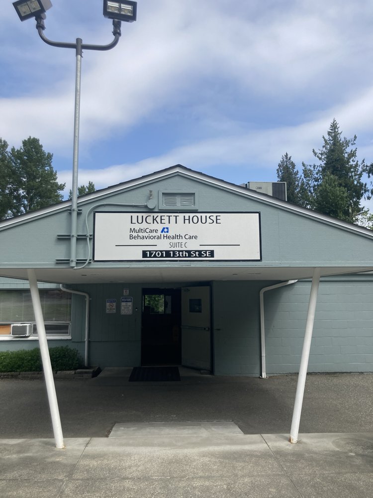 LUCKETT HOUSE - Updated December 2025 - 1701 13th St SE, Puyallup ...