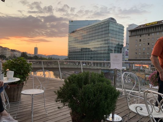 MOTTO AM FLUSS - 236 Photos & 144 Reviews - Schwedenplatz 2, Wien ...