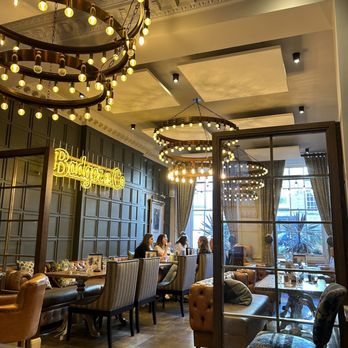 BADGER & CO - Updated July 2025 - 138 Photos & 64 Reviews - 32 Castle ...