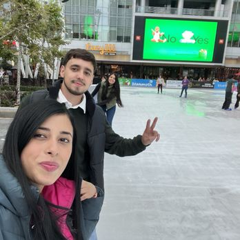 LA KINGS HOLIDAY ICE - LA LIVE - Updated June 2025 - 322 Photos & 60 ...