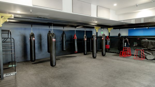 EŌS FITNESS - Updated January 2026 - 224 Photos & 924 Reviews - 3156 ...