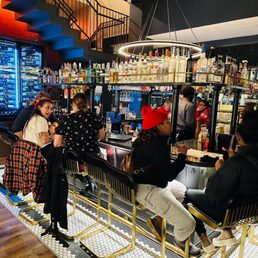 VIA VITE - Updated December 2025 - 950 Photos & 813 Reviews - 520 Vine ...