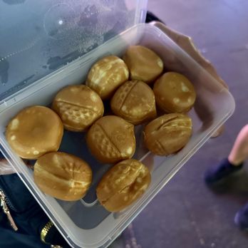 EMPEROR’S PUFF - Updated October 2025 - 45 Photos & 17 Reviews - Dixon ...