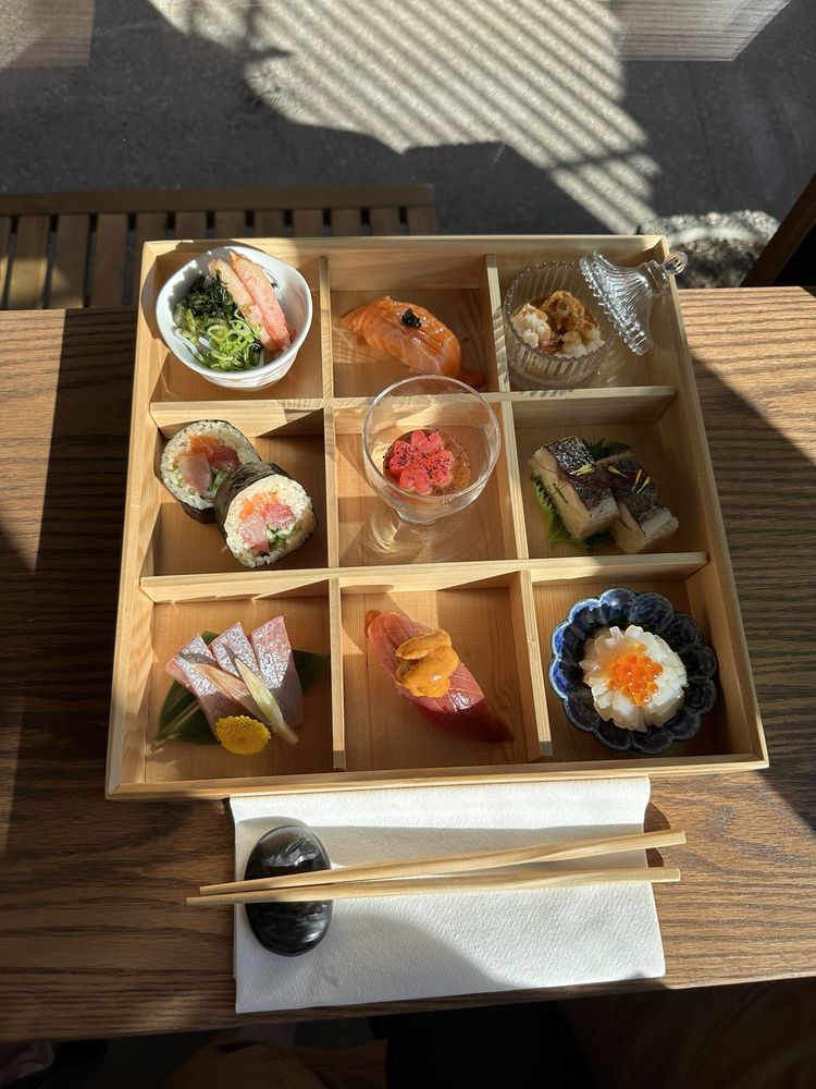 SATSUKI - Updated January 2026 - 21 Photos - 100-1130 Kensington Road ...