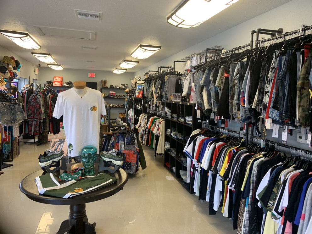 NO MASCOT ENTERTAINMENT - Updated July 2025 - 18 Photos - 110 E ...