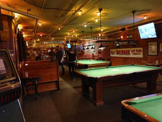 Lucky Staehly's Pool Hall, 2126 SW Halsey St, Troutdale, OR, Billiard ...
