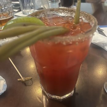 GUILDFORD STATION PUB - Updated January 2026 - 106 Photos & 112 Reviews ...