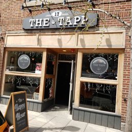 THE TAPP - Updated July 2025 - 93 Photos & 157 Reviews - 17 N Broadway ...