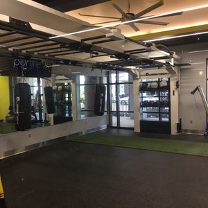 LA FITNESS - Updated November 2025 - 58 Photos & 55 Reviews - 7060 ...