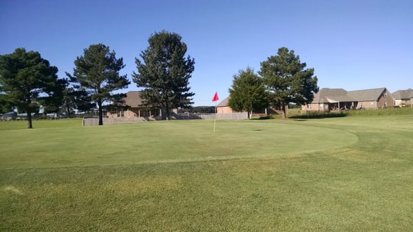 SOUTHERN GAYLES GOLF CLUB & GRILLE - 11 Photos - 22230 Mooresville Rd ...