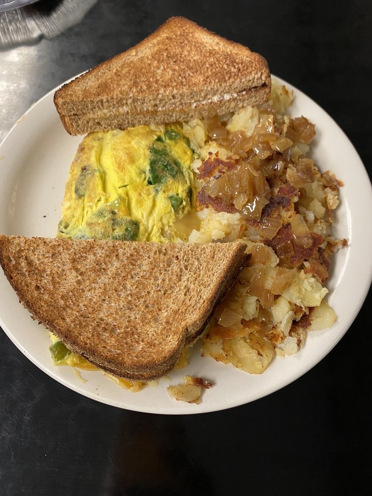 BLUE MOUNTAIN DRIVE IN & FAMILY RESTAURANT - 12 Photos & 34 Reviews ...