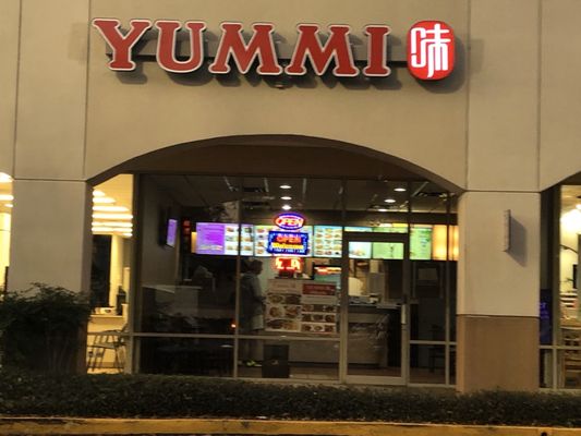 YUMMI - Updated December 2025 - 23 Photos & 60 Reviews - 1937 S Alafaya ...