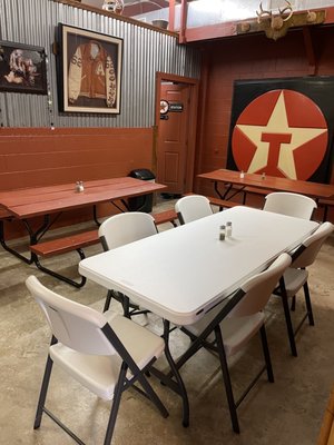 COWBOYS BAR B QUE STATION - Updated December 2025 - 32 Photos & 14 ...