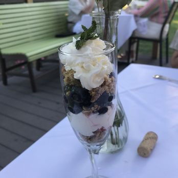 METRO BIS - Updated November 2025 - 200 Photos - 139 Reviews - 690 ...