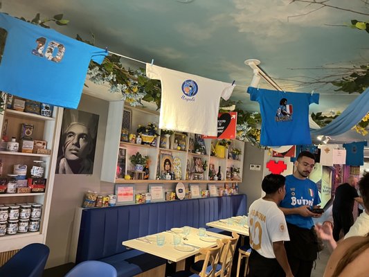 SONG E NAPULE - Updated October 2024 - 60 Photos & 28 Reviews - 132 W ...