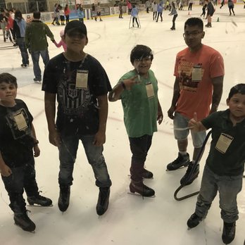 ICE DEN SCOTTSDALE - Updated April 2025 - 72 Photos & 79 Reviews - 9375 ...