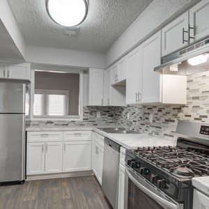 RESIA WILLOWS - Updated August 2025 - 10 Photos - 4151 Memorial Dr ...