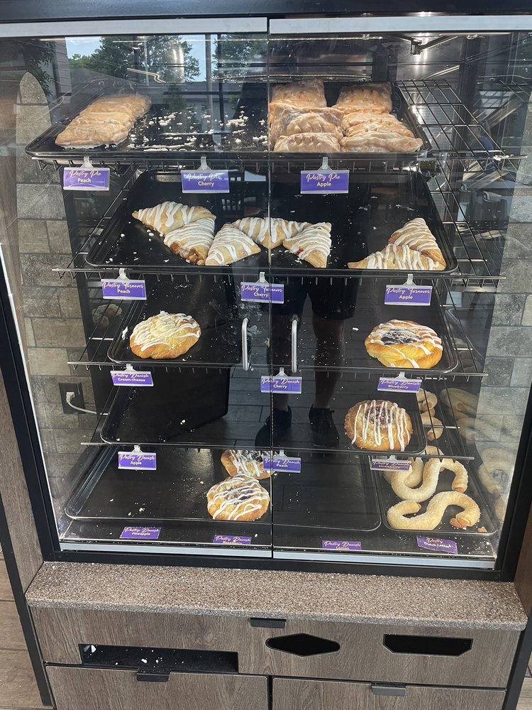 BAXTER’S COFFEE AND DONUTS - Updated December 2025 - 27 Photos & 27 ...