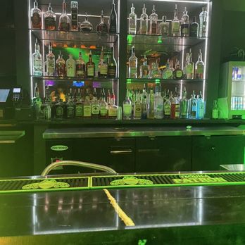 EMBR ULTRALONGUE - Updated September 2024 - 10 Photos - 1136 Crescent ...