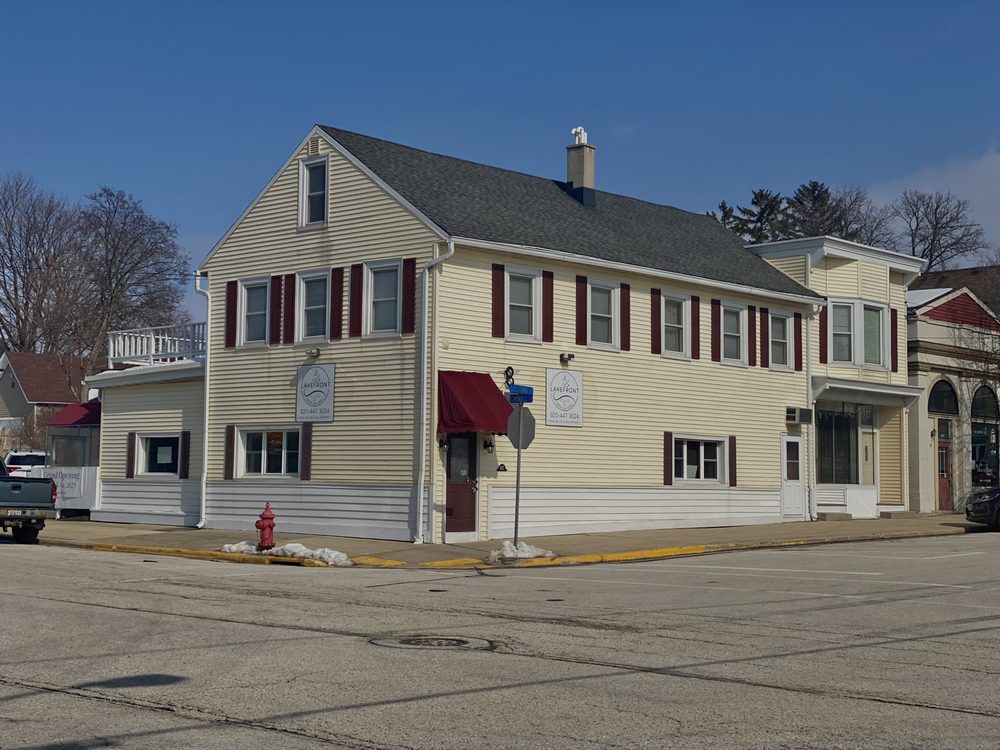 LAKEFRONT CAFE & MEXICAN GRILL - Updated October 2024 - 417 2nd St ...