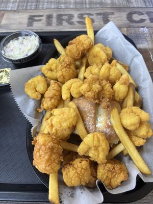 FRYE HOUSE - Updated November 2025 - 19 Photos & 39 Reviews - 557 Maine ...