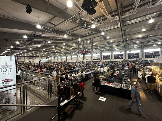 LEGENDS EVENT CENTER - Updated December 2025 - 20 Photos - 2533 Midtown ...