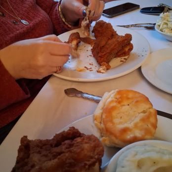 TOUSEY HOUSE TAVERN - Updated January 2026 - 311 Photos & 351 Reviews ...