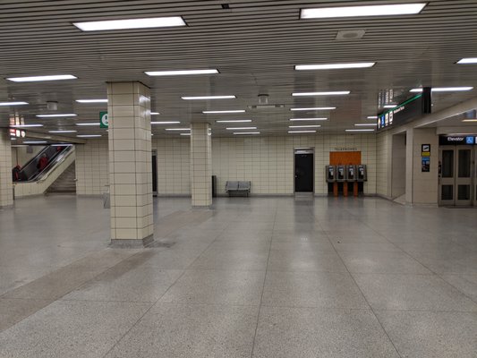 MAIN STREET SUBWAY STATION - Updated January 2026 - 12 Photos - 315 ...