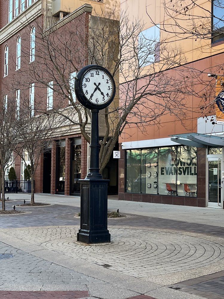 MOMENTS IN TIME - 300 Main St, Evansville, Indiana - Landmarks ...