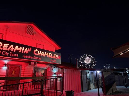 SCREAMIN’ CHAMELEON - Updated May 2026 - 122 W Lindbergh Blvd ...