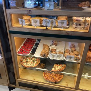 THE MODEL BAKERY - Updated May 2025 - 951 Photos & 678 Reviews - 1357 ...