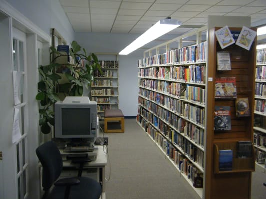 MAURY LOONTJENS MEMORIAL LIBRARY - Updated July 2025 - 17 Photos - 35 ...