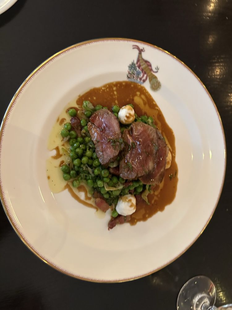 REFUEL BAR & RESTAURANT - Updated April 2025 - 46 Photos & 27 Reviews ...