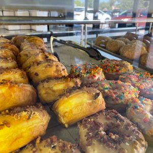 THE LOCAL DONUT - 852 Photos & 611 Reviews - 3213 N Hayden Rd ...