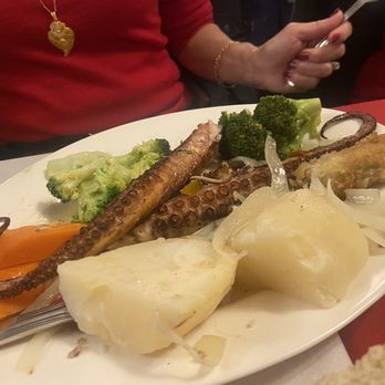 LUSO RESTAURANT - Updated December 2025 - 137 Photos & 184 Reviews ...