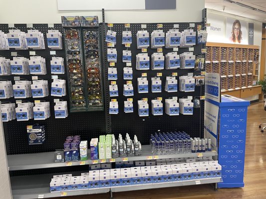 WAL-MART VISION CENTER - Updated December 2025 - 5571 W Hillsboro Blvd ...