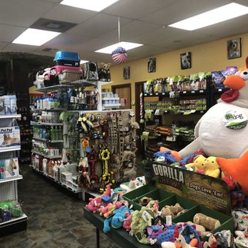 TEHACHAPI PET LODGE & OUTFITTERS - Updated July 2025 - 48 Photos & 21 Reviews - 20693 Woodford ...