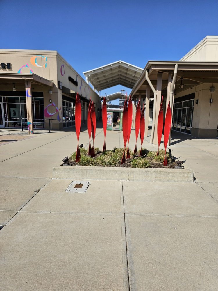 CHICAGO PREMIUM OUTLETS - Updated September 2024 - 391 Photos & 409 Reviews - 1650 Premium ...