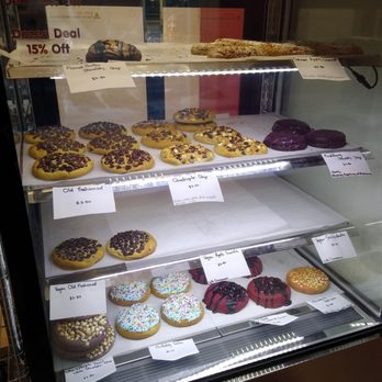CHIPPERS BAKERY - Updated December 2025 - 37 Photos - 1055 Somerset St ...