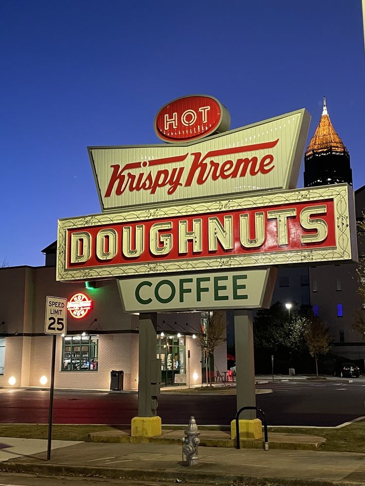 KRISPY KREME - Updated April 2025 - 291 Photos & 295 Reviews - 295 ...