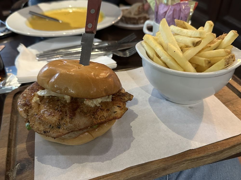 THE PATRIOT INN - Updated January 2026 - 53 Photos & 44 Reviews - 760 ...