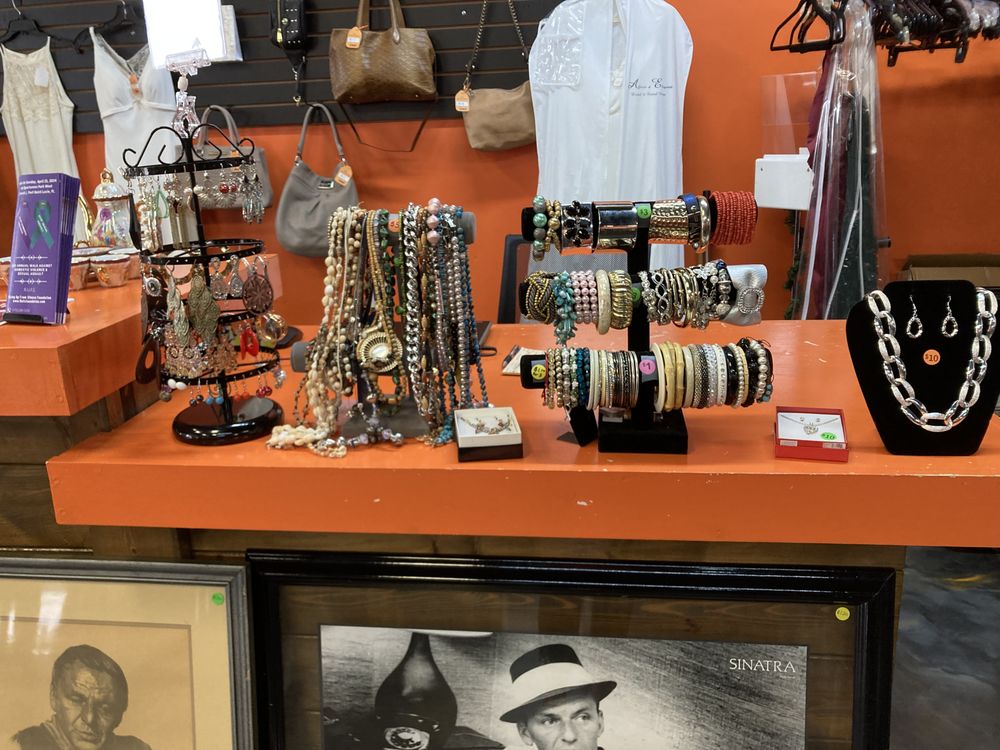 RUFS QUALITY THRIFT STORE - 37 Photos - 1012 SE Port St Lucie Blvd ...