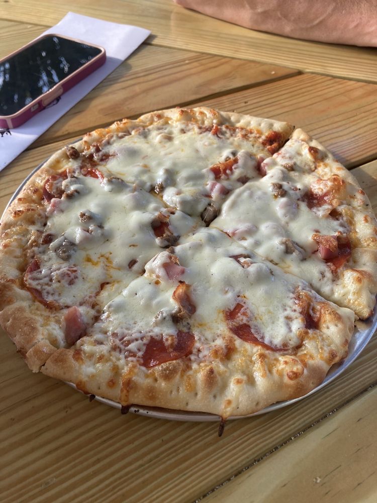 LEO’S PIZZA - 508 Tom Gasque Ave, Marion, South Carolina - Pizza ...