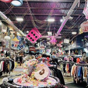 RENO PUBLIC MARKET - Updated March 2025 - 807 Photos & 260 Reviews ...