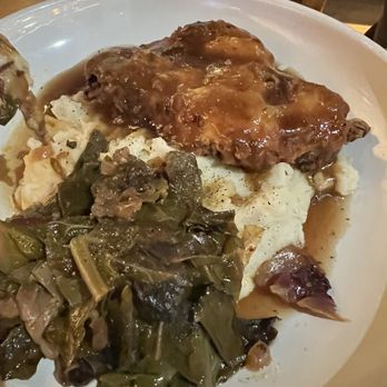 LOCALZ BISTRO - Updated May 2025 - 285 Photos & 321 Reviews - 1850 E ...