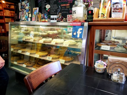 THE PIE HUT - 67 Photos & 78 Reviews - 502 Church St, Sandpoint, Idaho ...