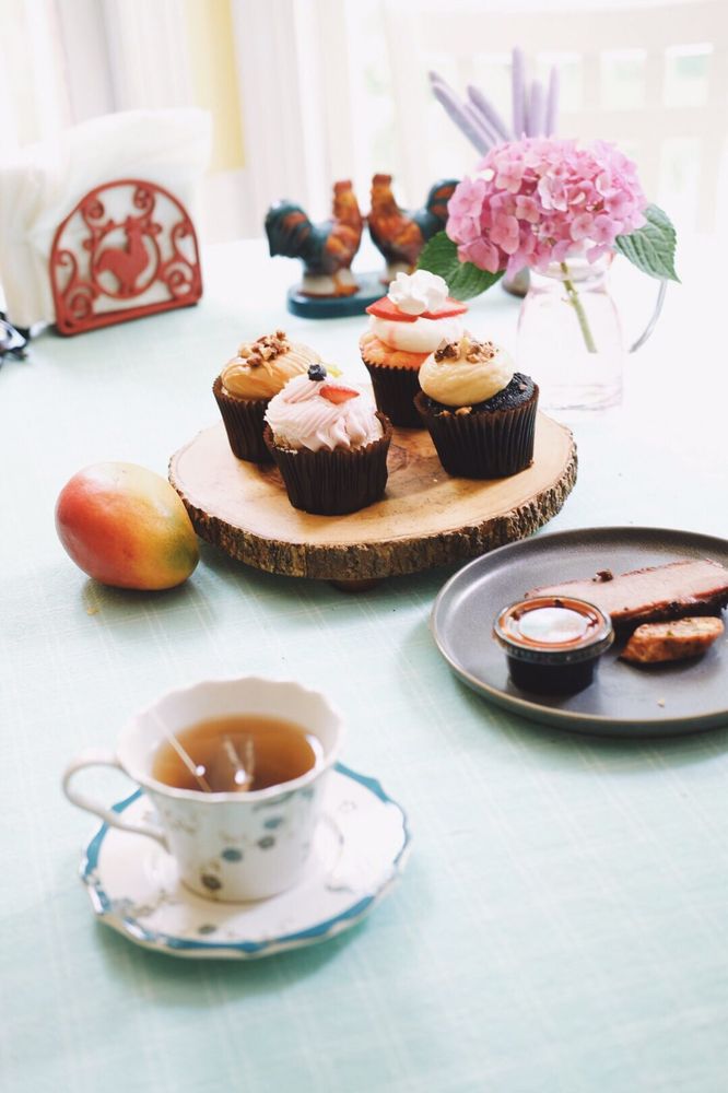 SMALLCAKES - 133 Photos & 130 Reviews - 4711 Hope Valley Rd, Durham ...